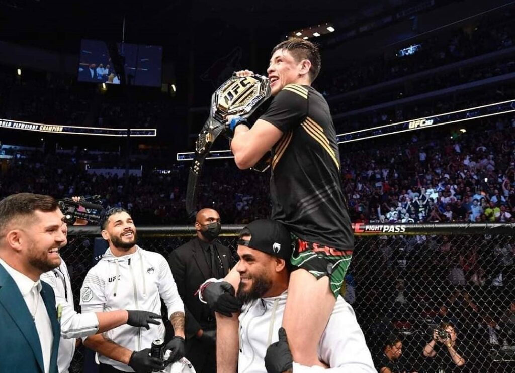 Tijuanense Brandon Moreno es campeón del mundo de UFC - Península BC