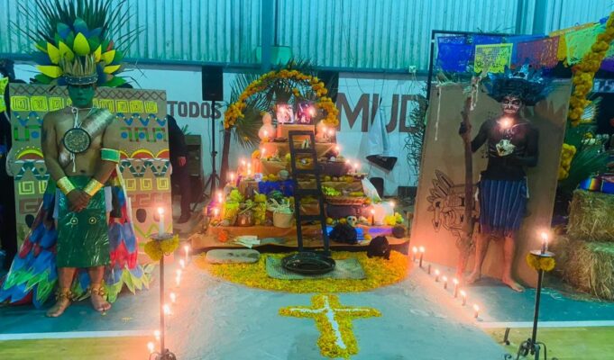 Triunfa altar dedicado a Mictlantecuhtli y Quetzalcóatl en la ...